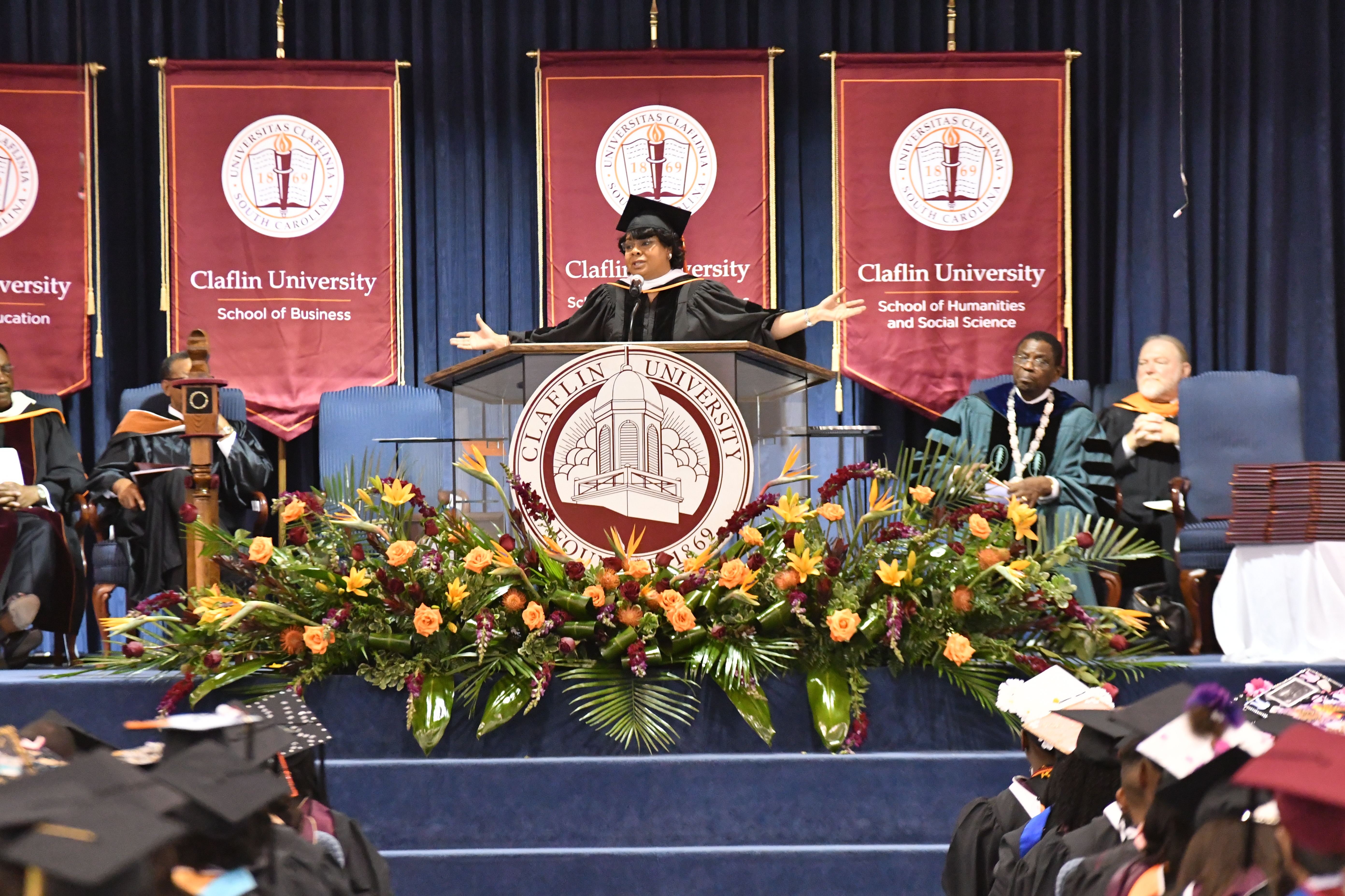 April Ryan Challenges and Encourages Graduates at Claflin University's ...